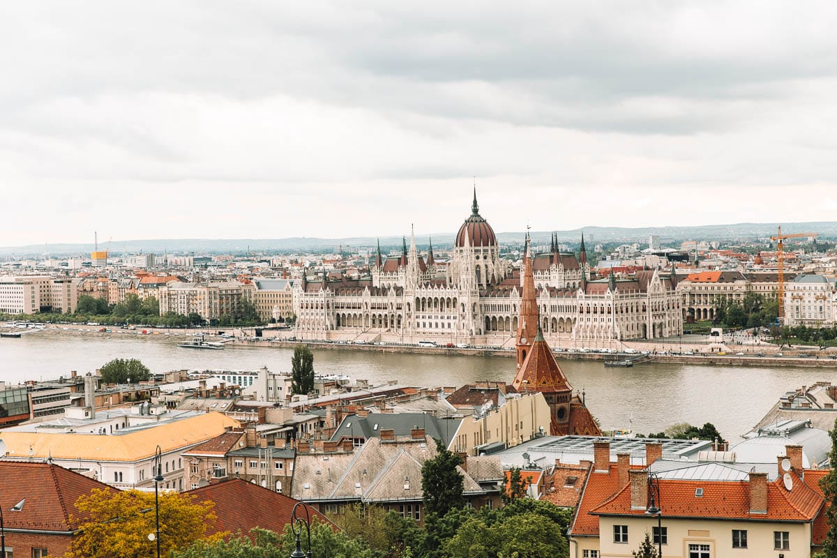 Budapest Travel Guide - A Beautiful Plate