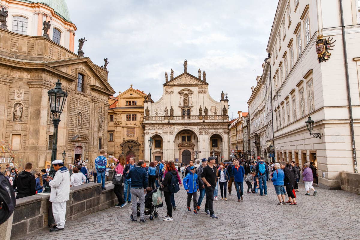 Prague Travel Guide - A Beautiful Plate