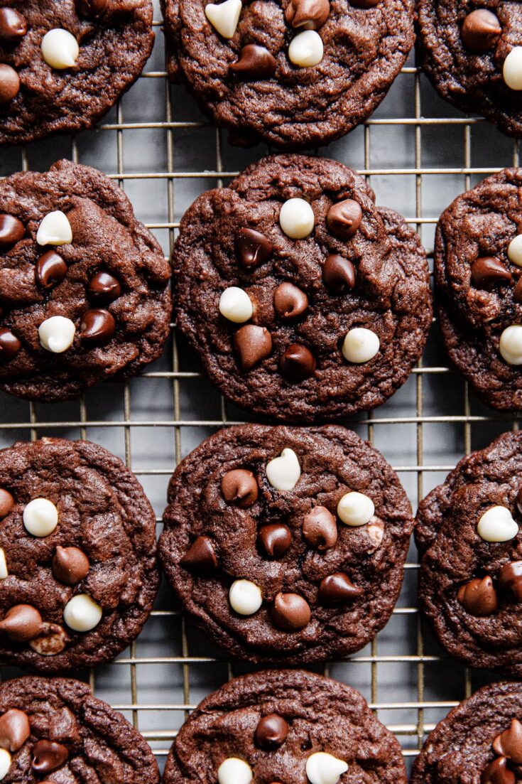 Triple Chocolate Cookies (Chewy Chocolate Cookie Recipe) - A Beautiful ...